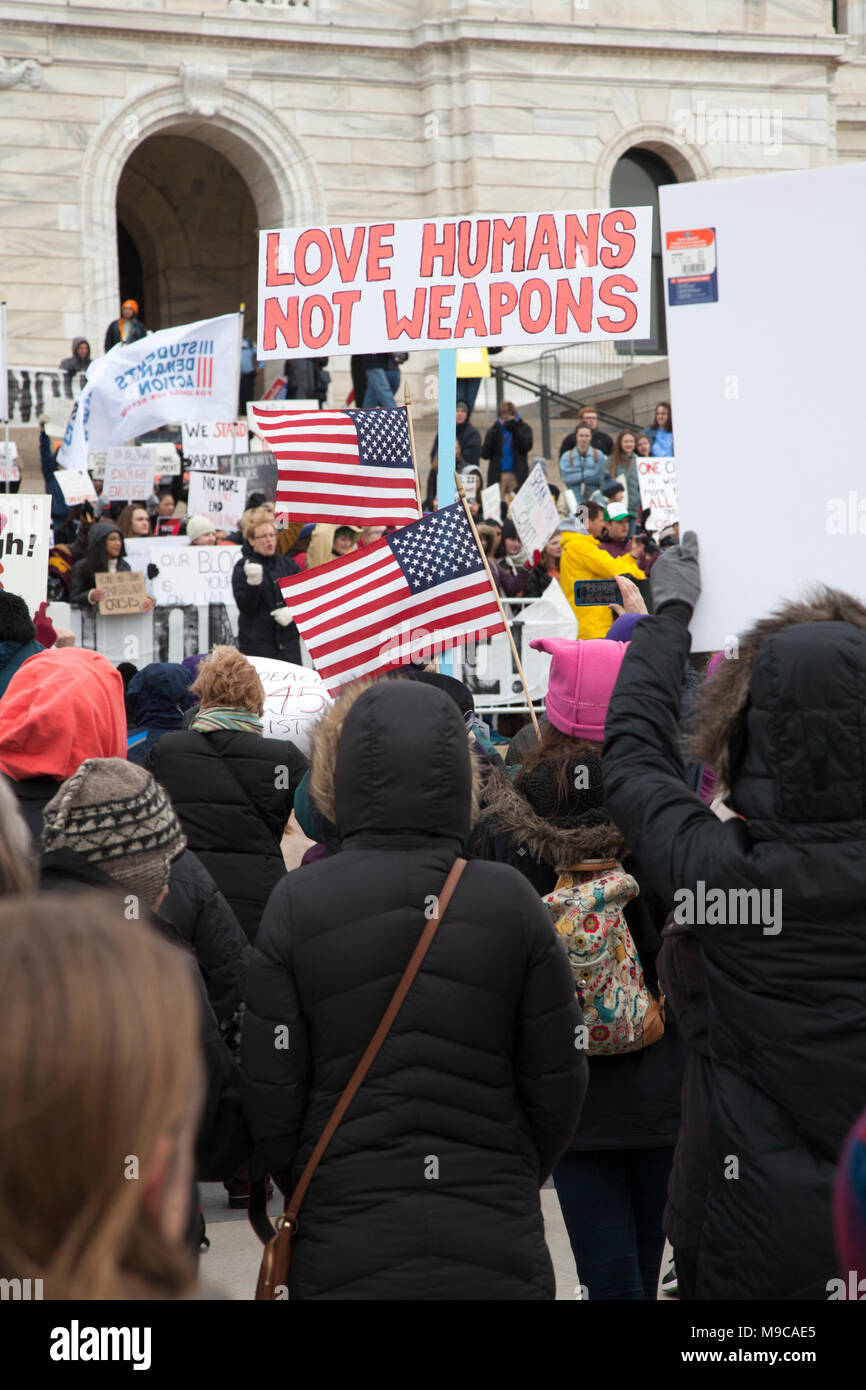 Protest killing guns assault weapons students school shootings ...