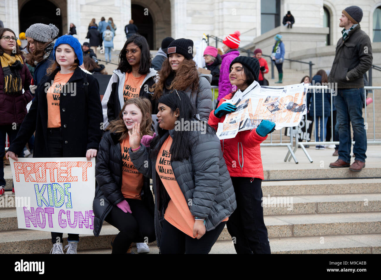 Protest killing guns assault weapons students school shootings ...