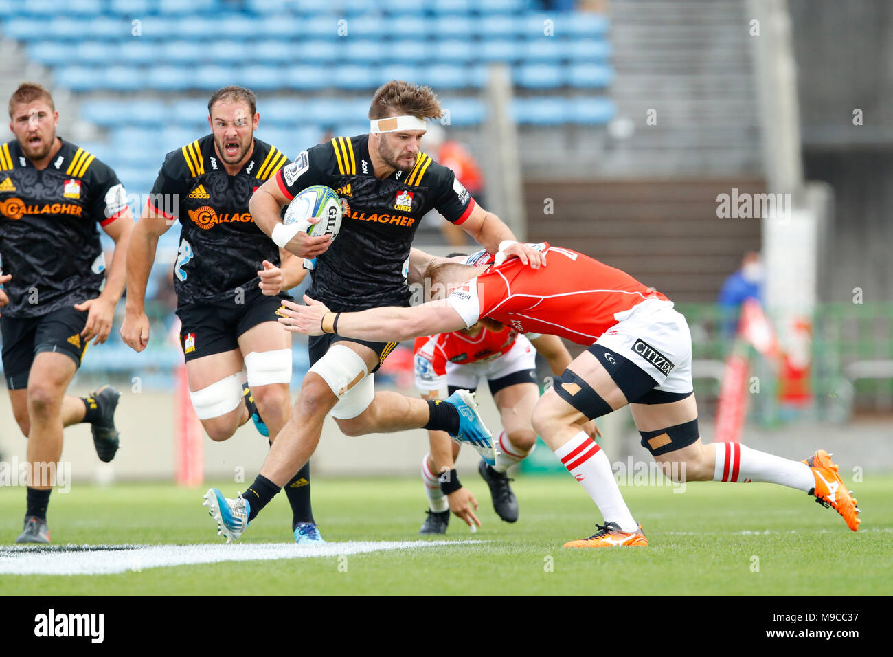 Tokyo, Japan. 24th Mar, 2018. (L to R) Lachlan Boshier (Chiefs), Edward ...