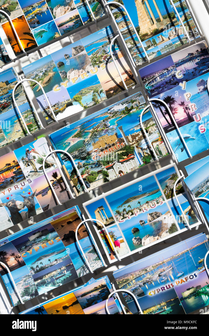 Postcards for sale hi-res stock photography and images - Alamy