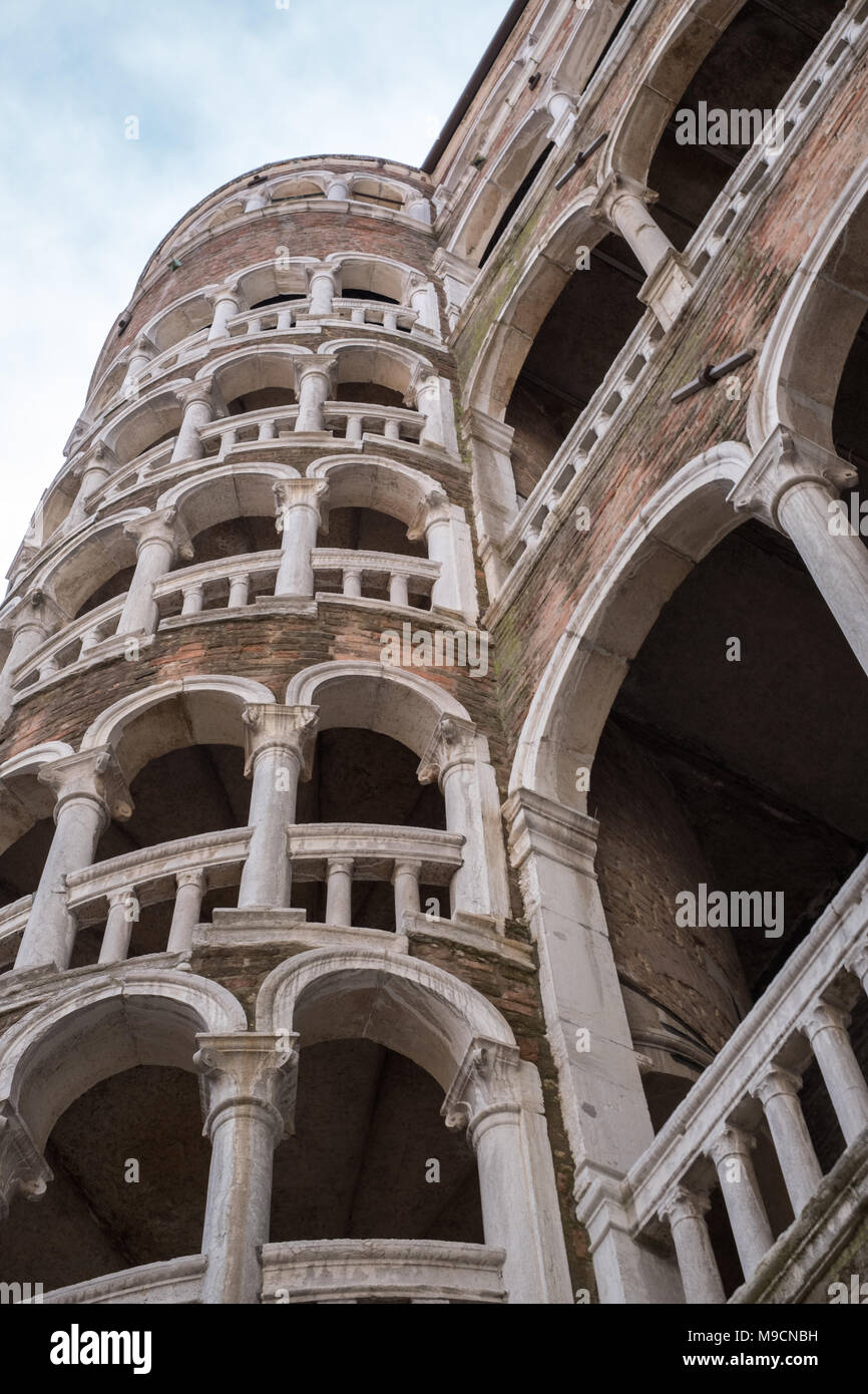 View of the Palazzo Contarini del Bovolo, near Campo Menin in Venice ...