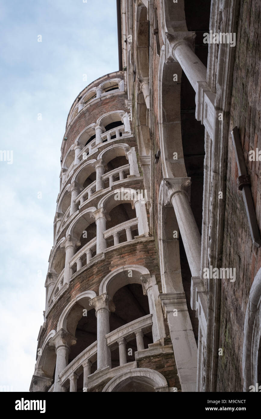 View of the Palazzo Contarini del Bovolo, near Campo Menin in Venice ...