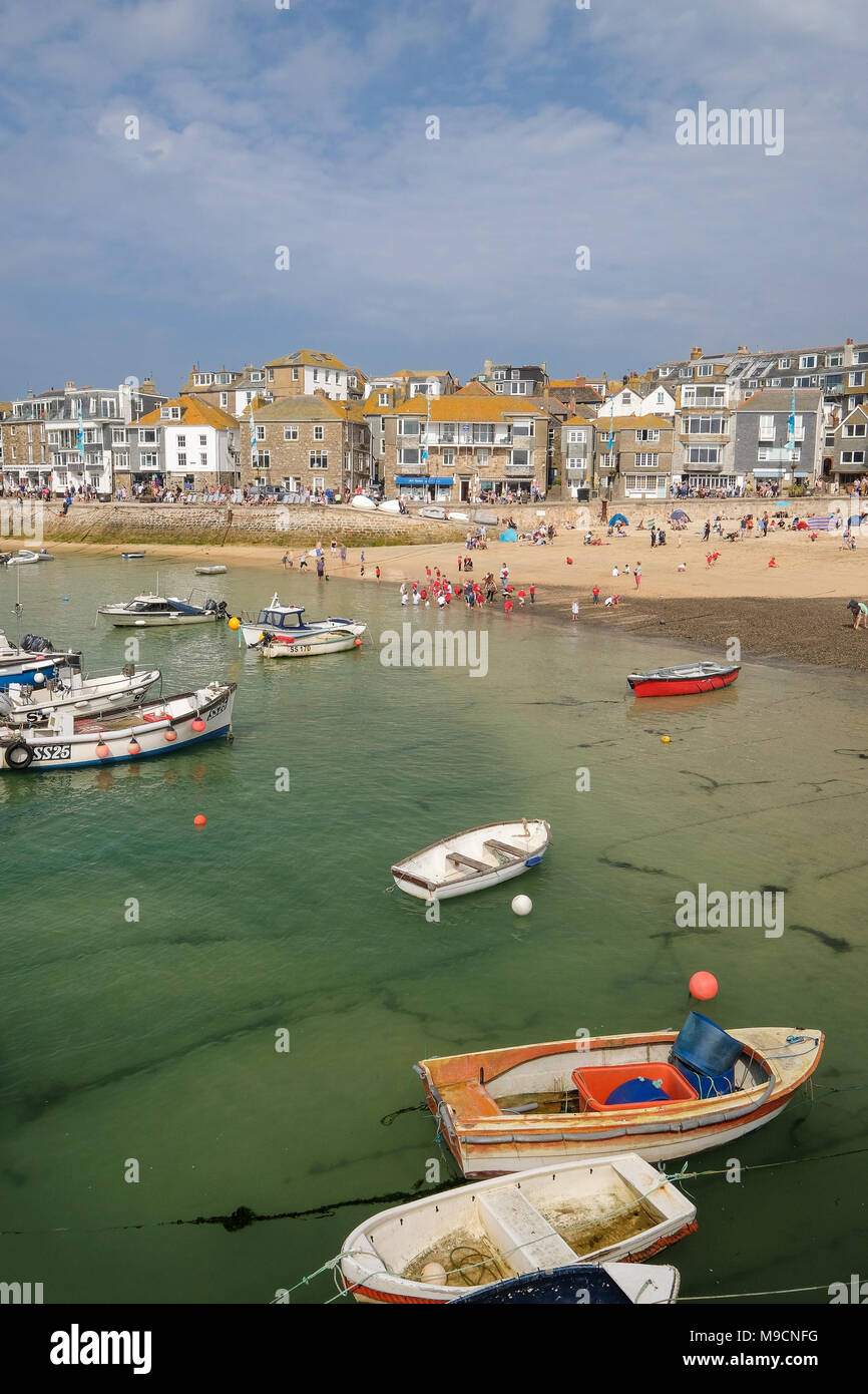 The baech and harbour at St Ives Cornwall Stock Photo - Alamy