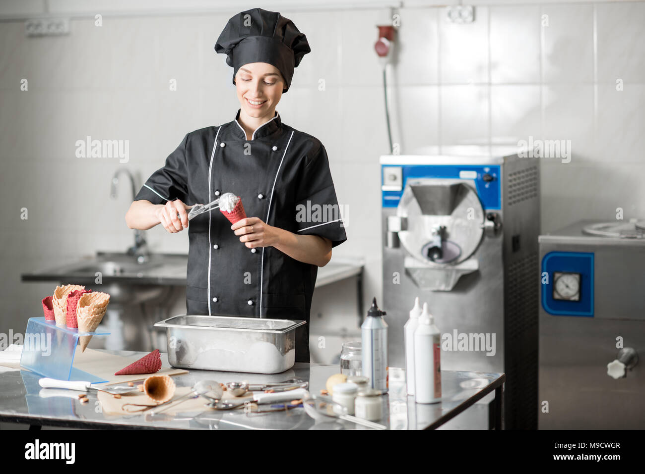 Chef cook making ice cream Stock Photo - Alamy