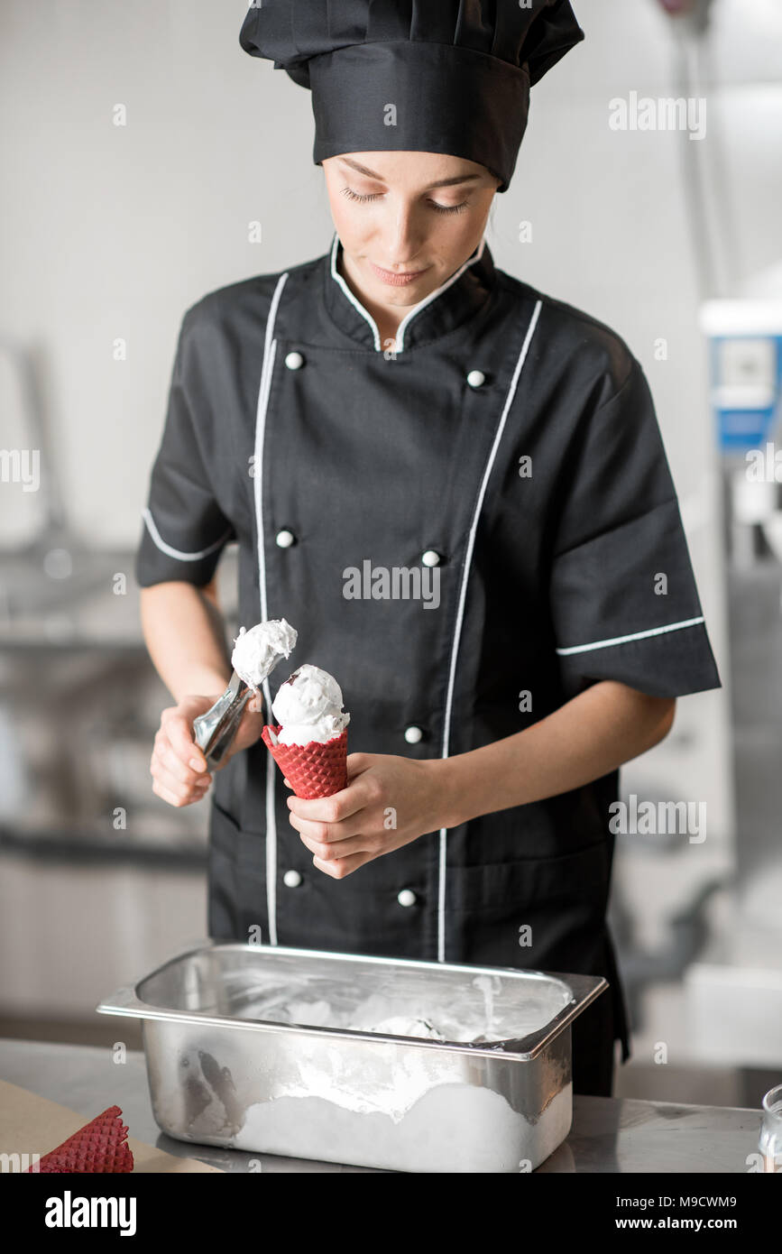 Chef cook making ice cream Stock Photo - Alamy
