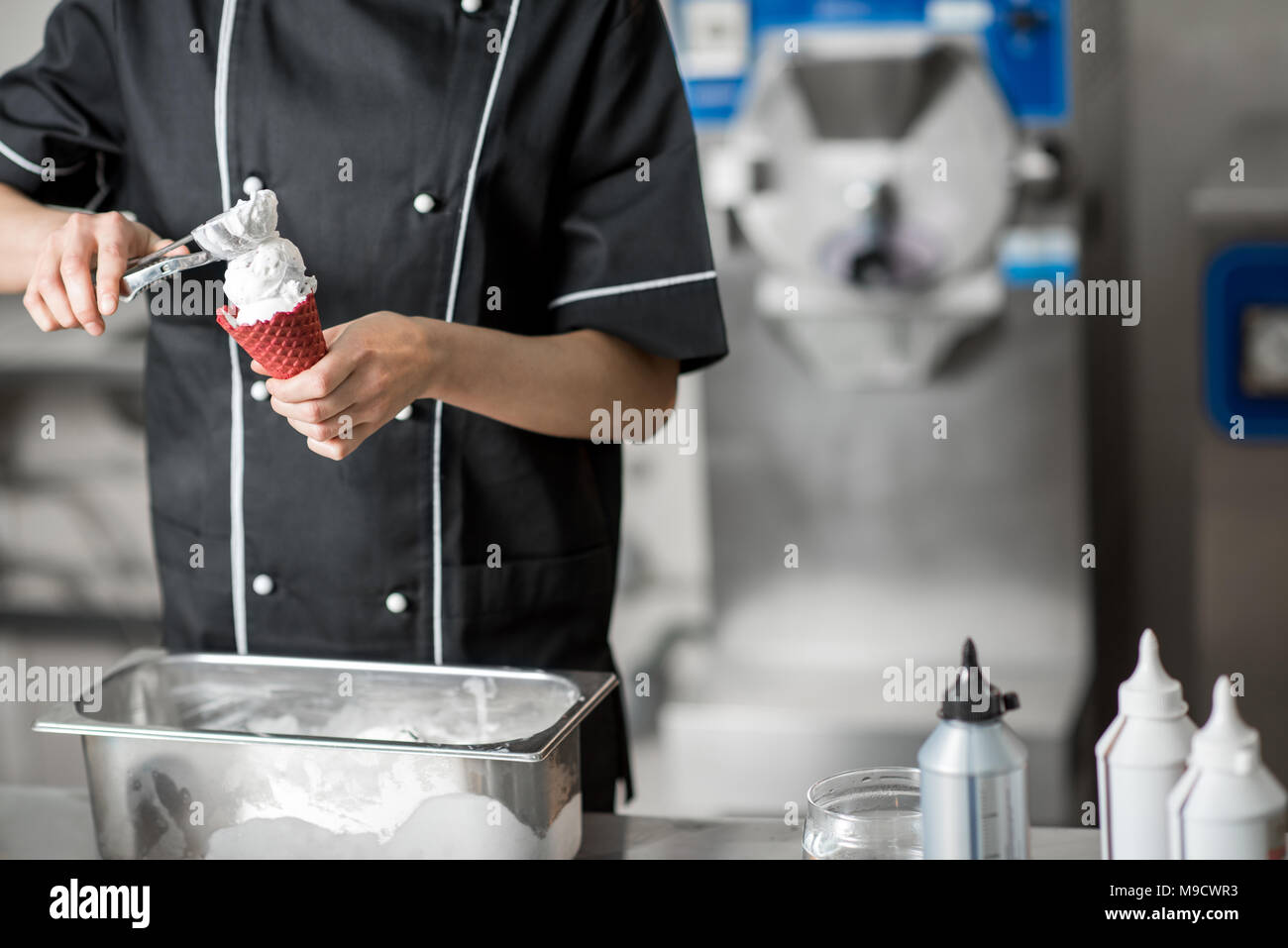 Chef making ice cream Stock Photo - Alamy
