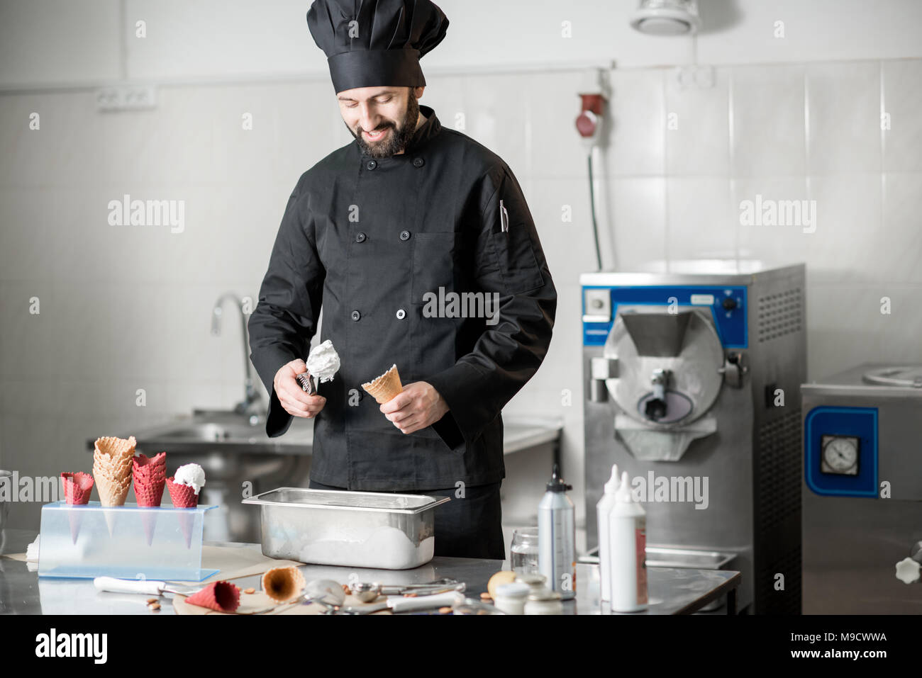 Chef making ice cream Stock Photo - Alamy