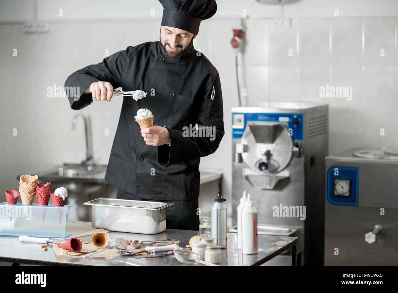 Chef making ice cream Stock Photo - Alamy