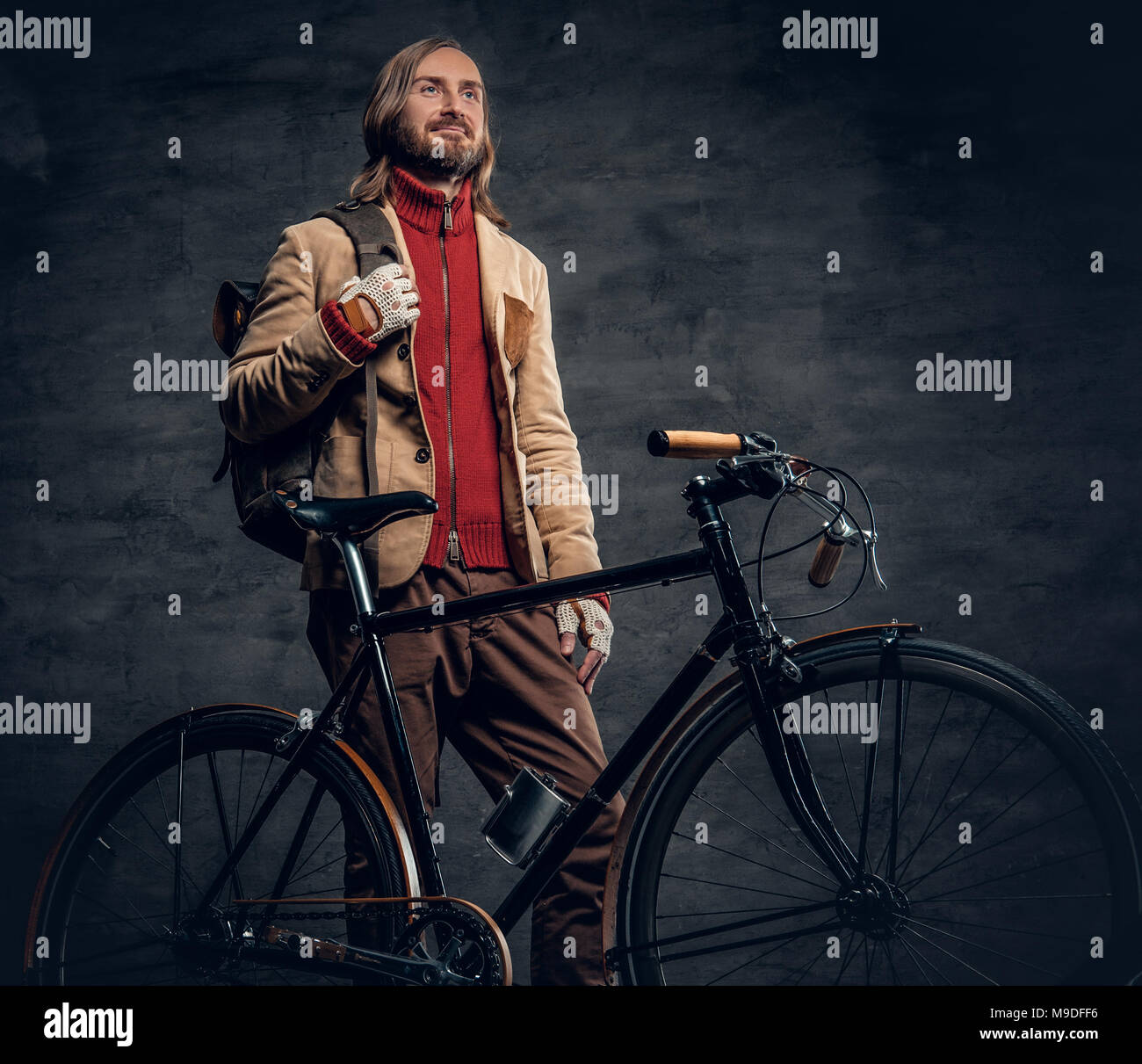 Fixed gear bike studio hi-res stock photography and images - Alamy