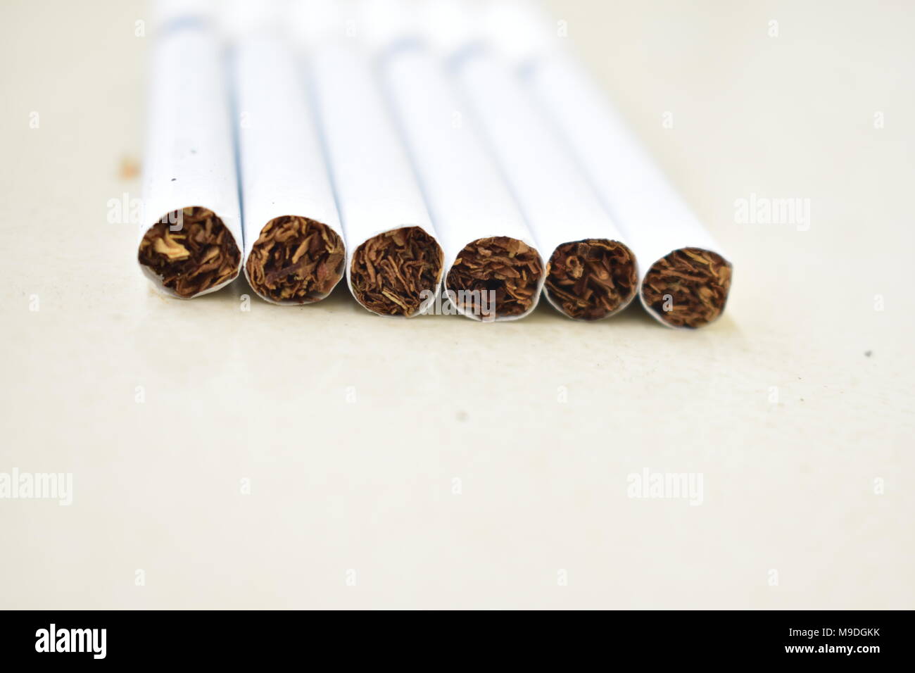Cigarette pack box top view hi-res stock photography and images - Alamy