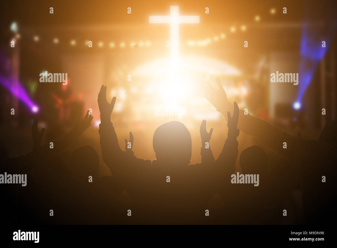 Christian worship band hi-res stock photography and images - Alamy