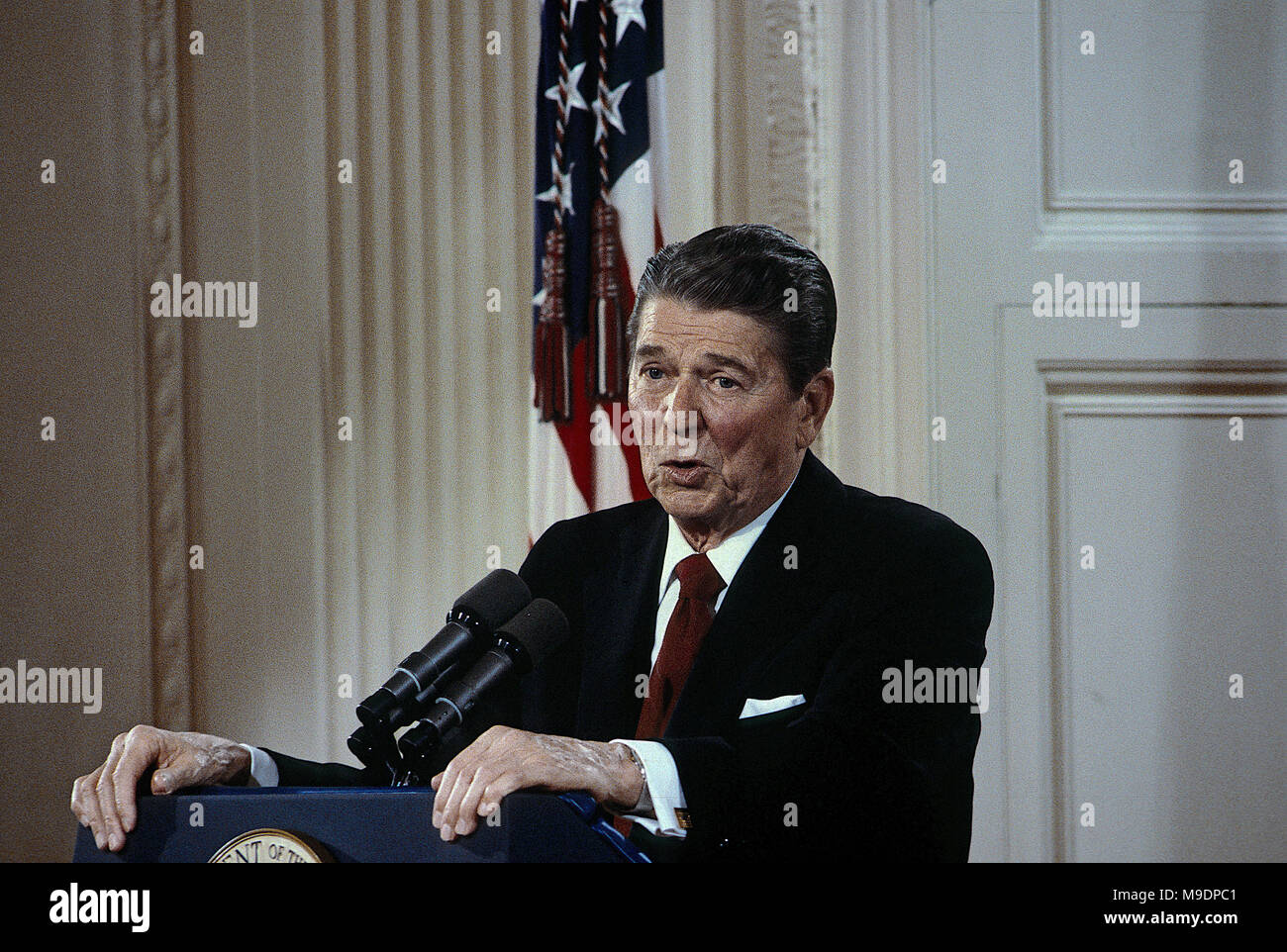 4 april 1984 hi-res stock photography and images - Alamy