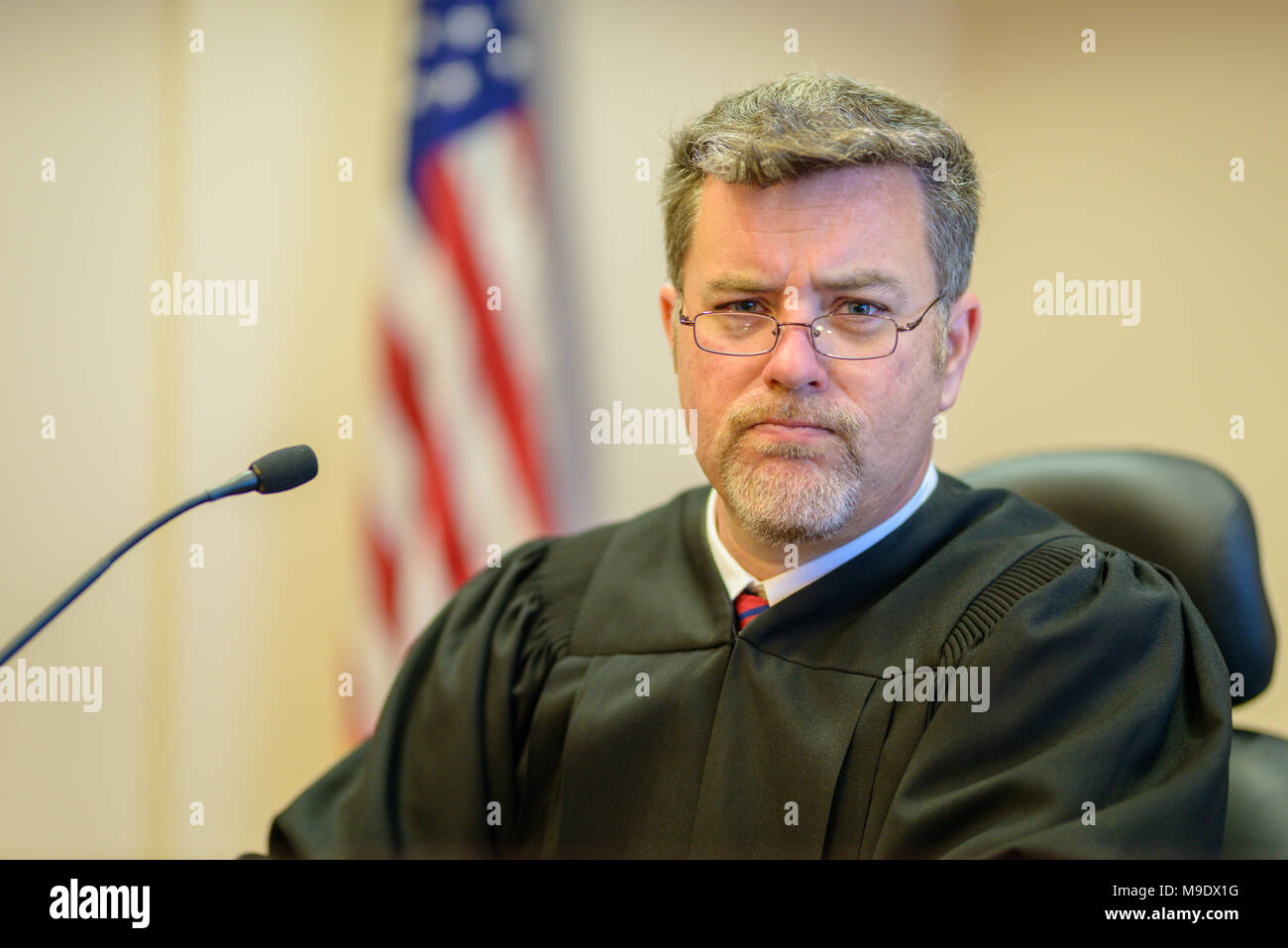 Judge robe hi-res stock photography and images - Alamy