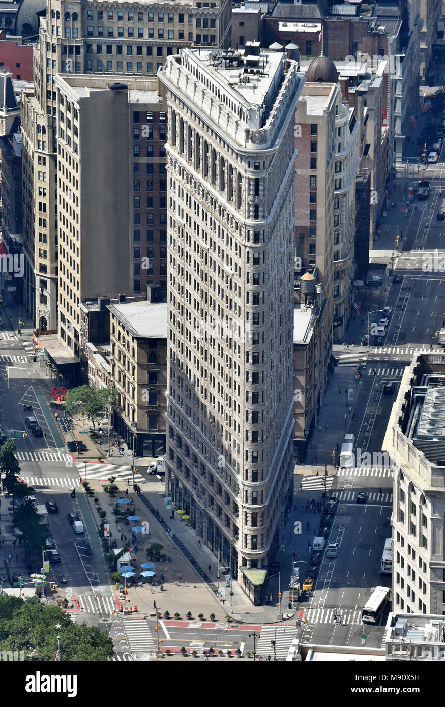 The front of the iconic Flatiron Building in downtown Manhattan Stock ...