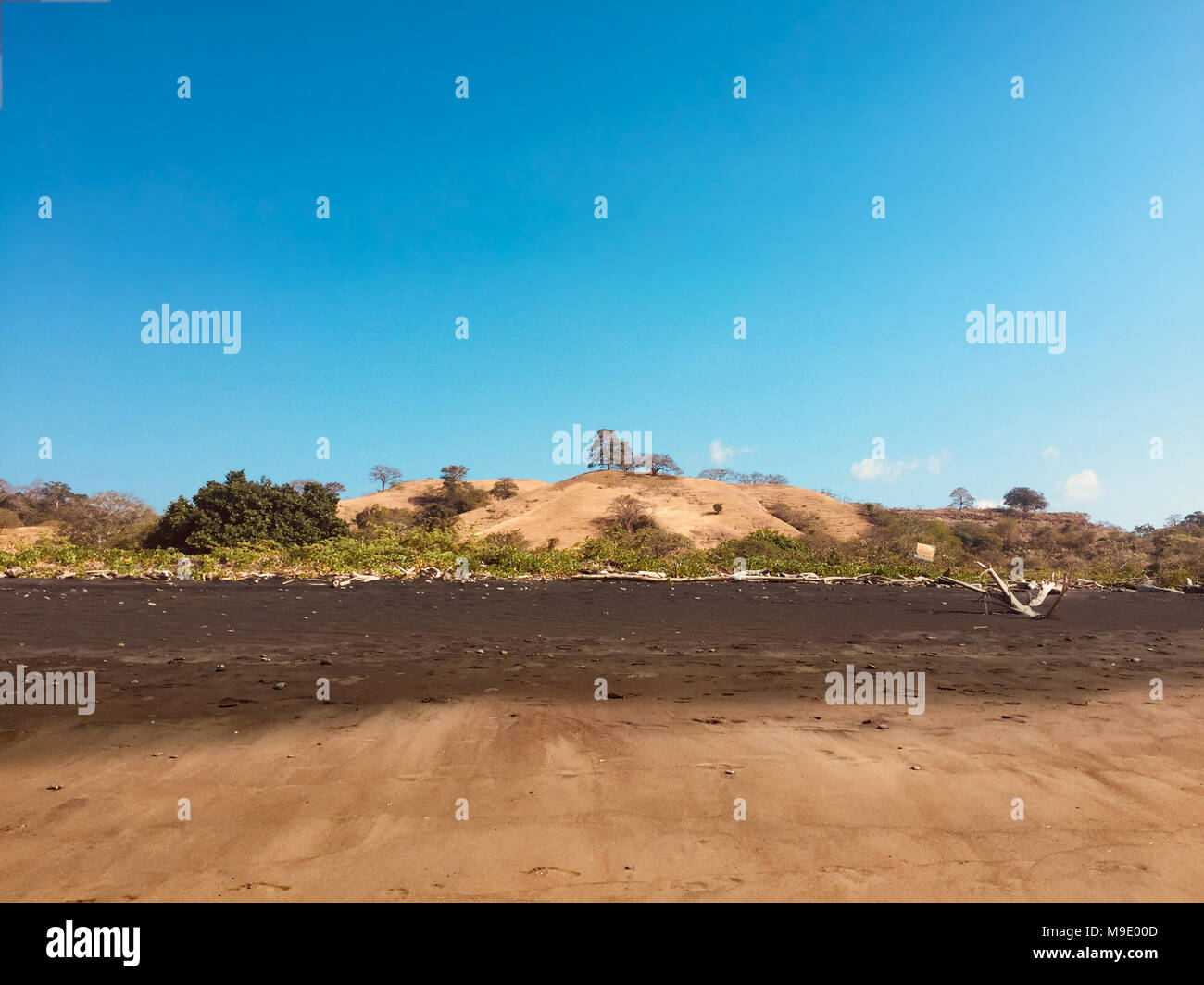 Sky scenic hills hi-res stock photography and images - Alamy