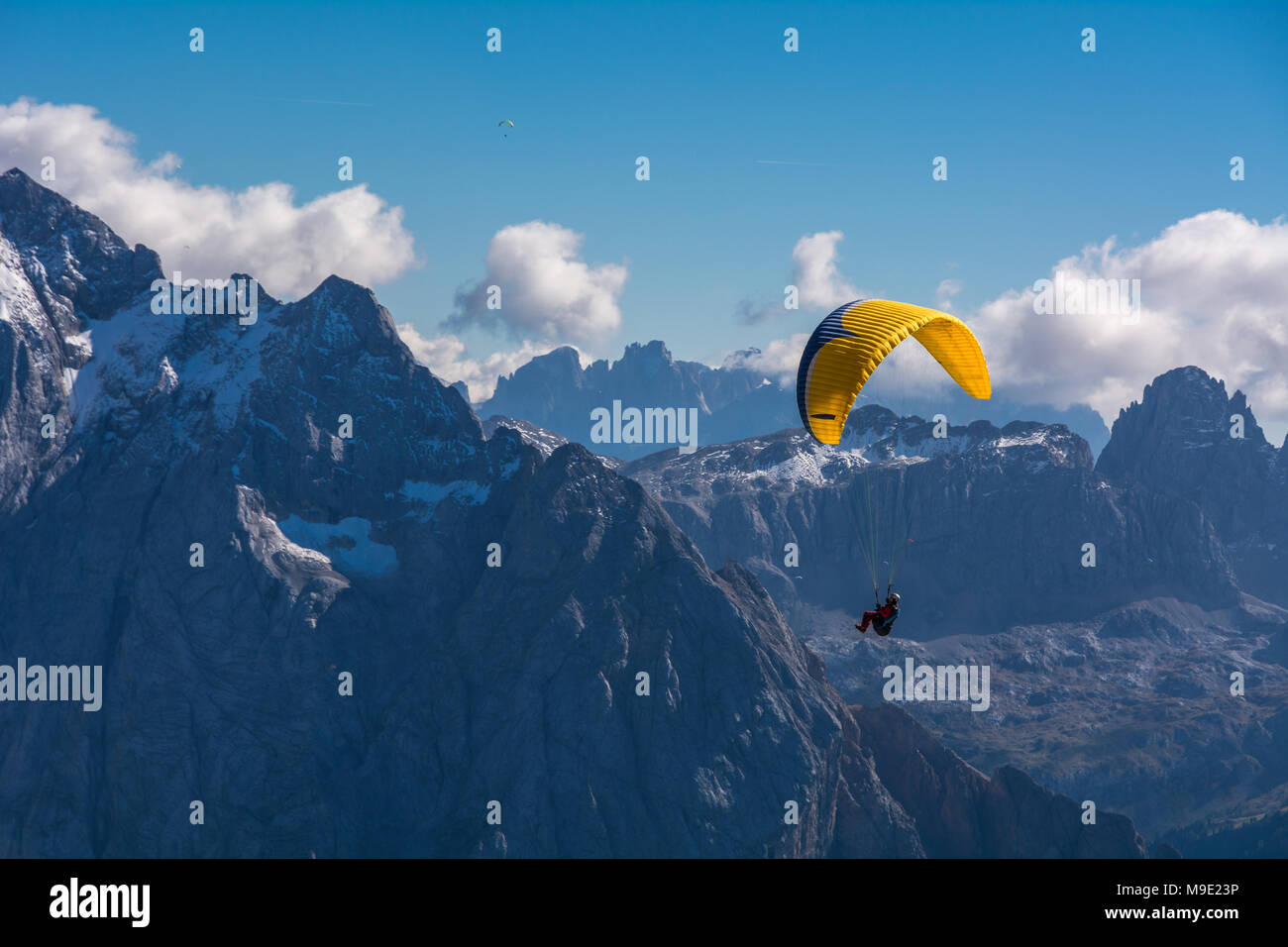 Paragliders, paragliding above Sella group, Sella Towers and Piz Boe ...