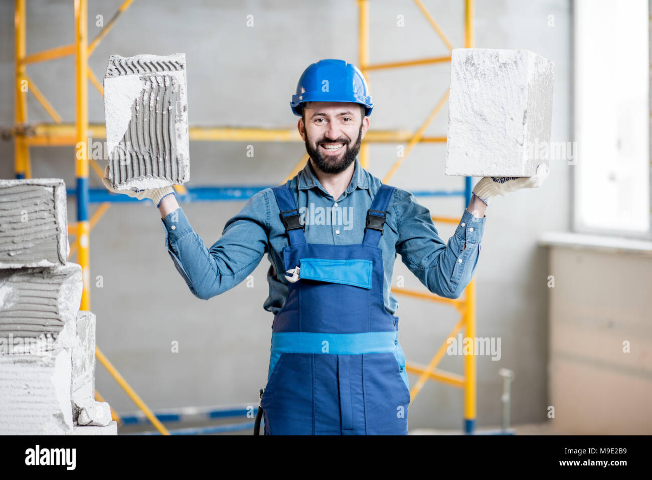 Strong construction and worker hi-res stock photography and images - Alamy
