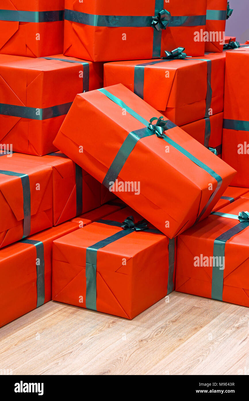 Bunch of gifts hi-res stock photography and images - Alamy