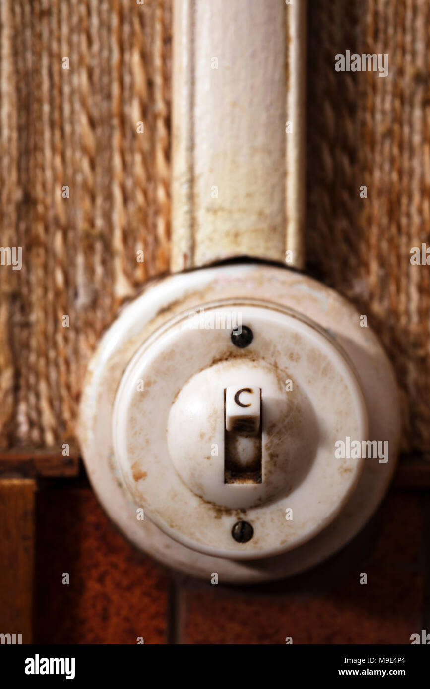 Old fashioned light switch hi-res stock photography and images - Alamy