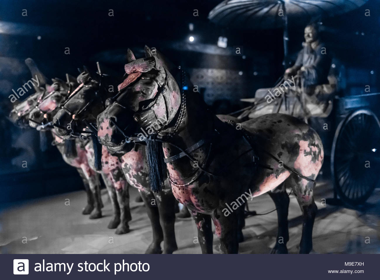 Ancient China Chariot Stock Photos & Ancient China Chariot Stock Images ...