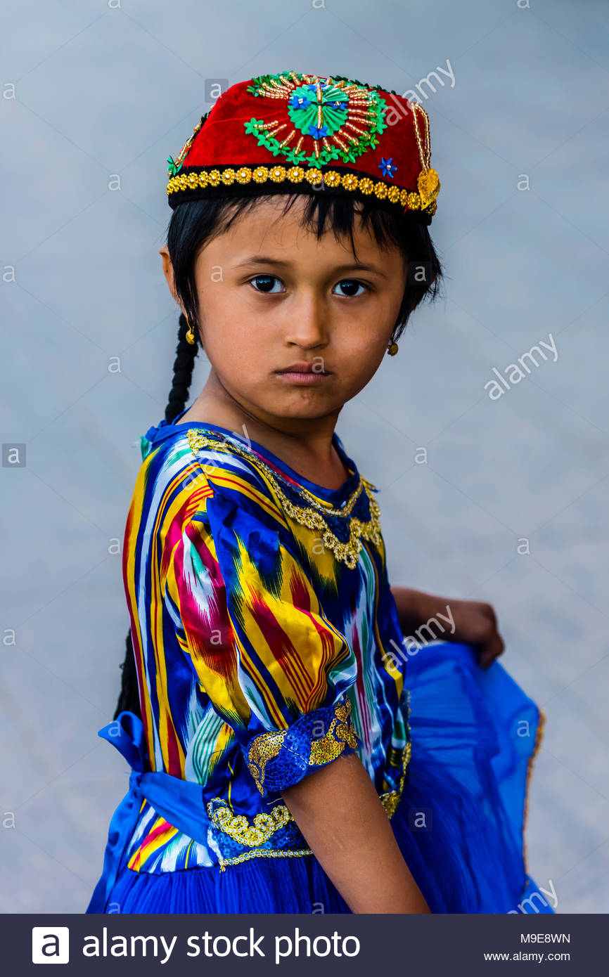 Minority China Children Costume Stock Photos & Minority China Children ...