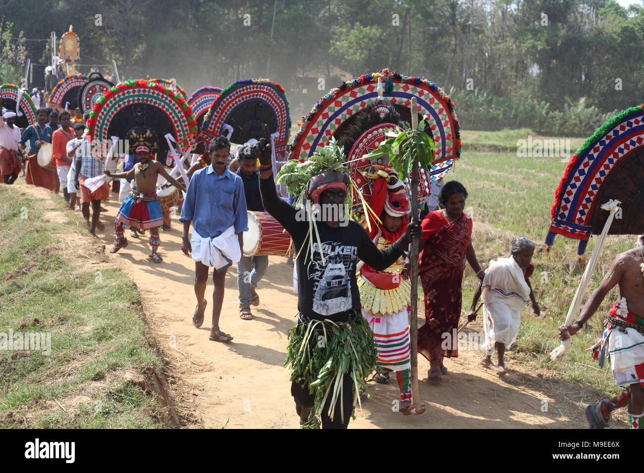 Lord siva and kaali hi-res stock photography and images - Alamy