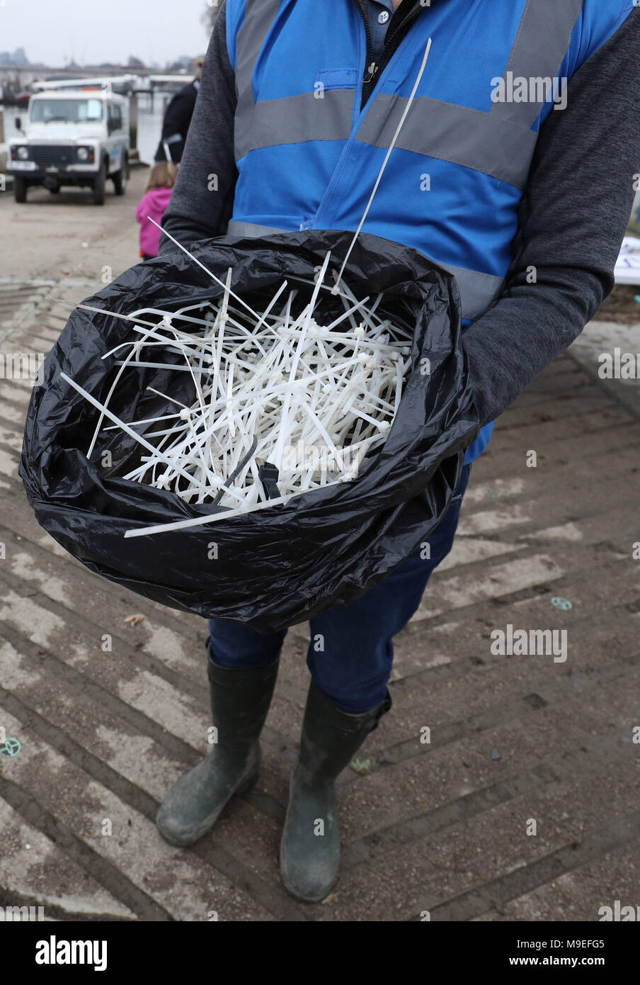 Volunteers clean up river hi-res stock photography and images - Alamy