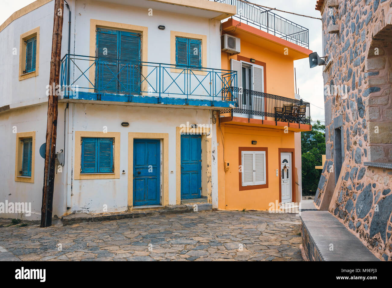 Traditional cretan village of mochos, Crete, Greece Stock Photo - Alamy