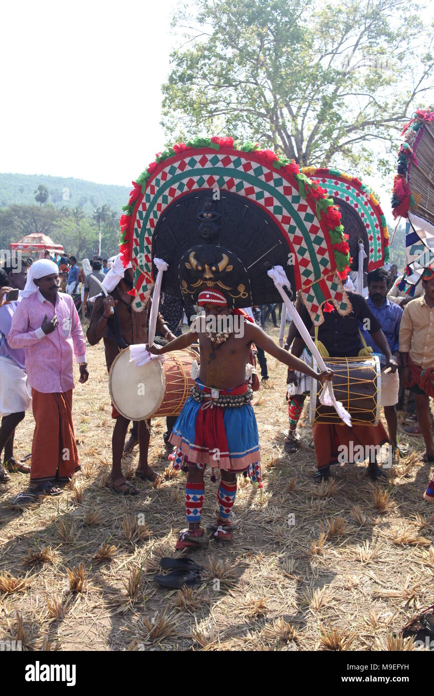 Lord siva and kaali hi-res stock photography and images - Alamy