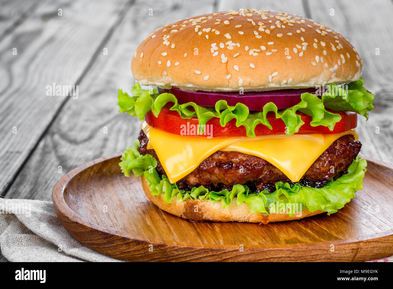 Burger cheeseburger hi-res stock photography and images - Alamy