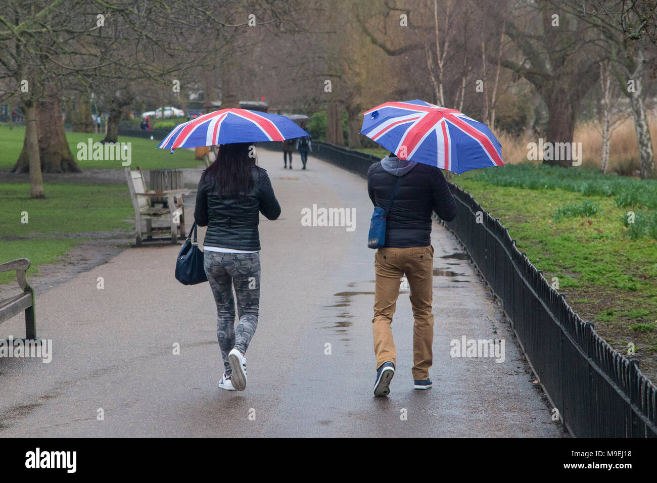 Wet weather flags hi-res stock photography and images - Alamy