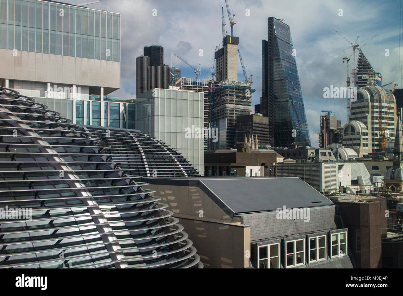 The Walbrook Building and surrounding architecture, 25 Walbrook, City ...