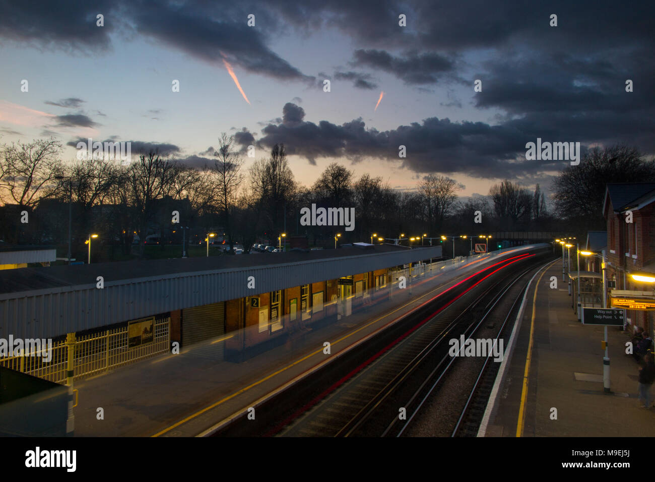 Wandsworth common railway station hi-res stock photography and images ...