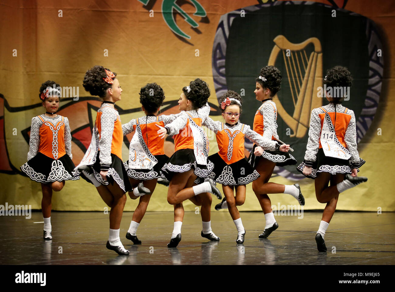 Irish dancers hi-res stock photography and images - Alamy
