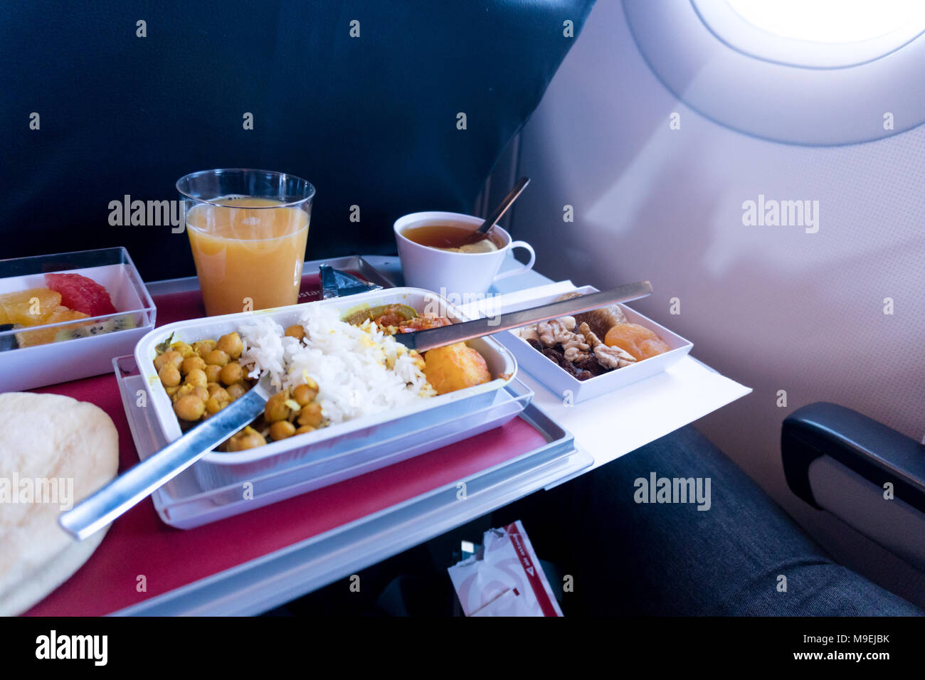 Airplane food hi-res stock photography and images - Alamy