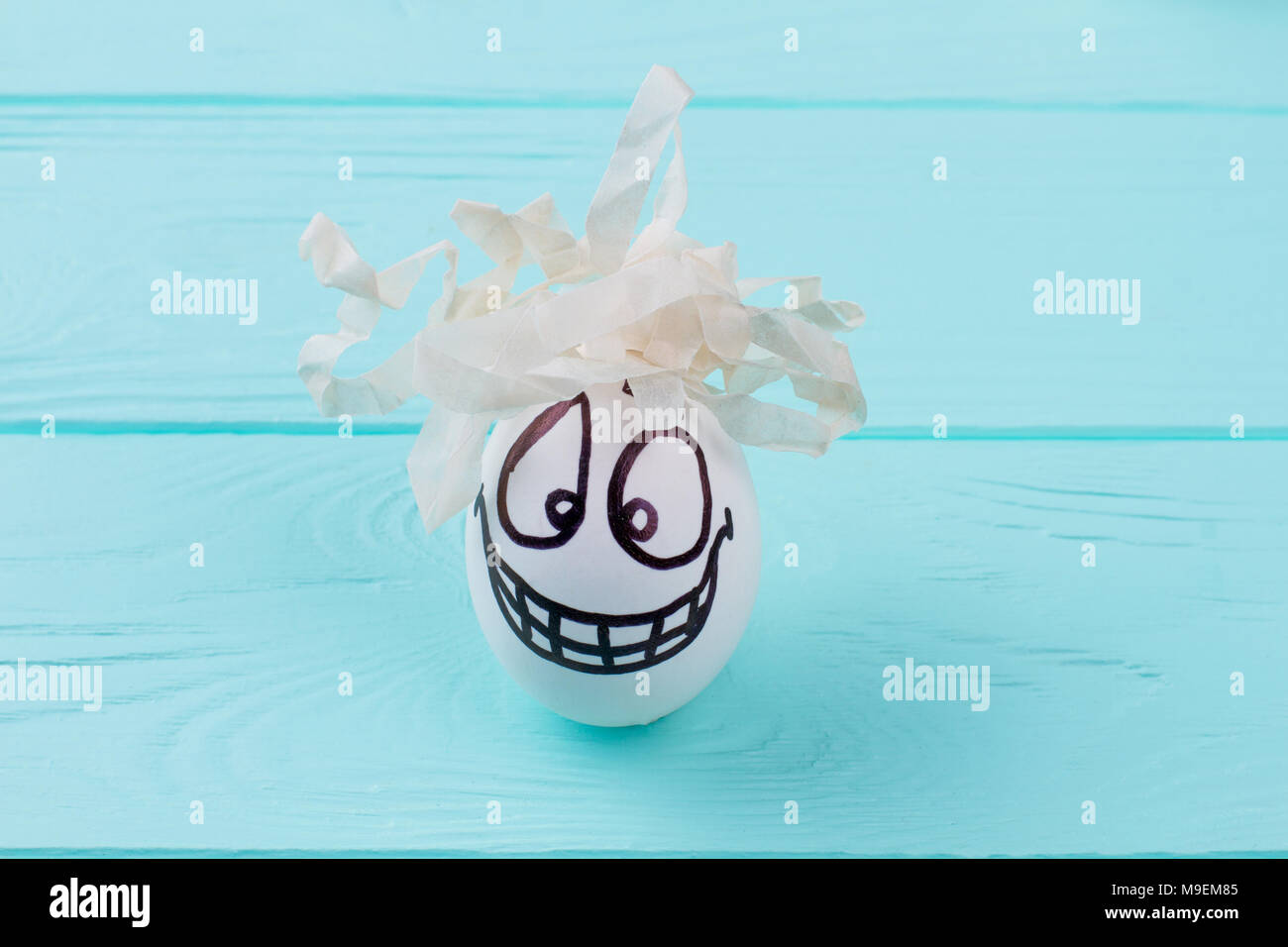 Character smile egg hi-res stock photography and images - Alamy