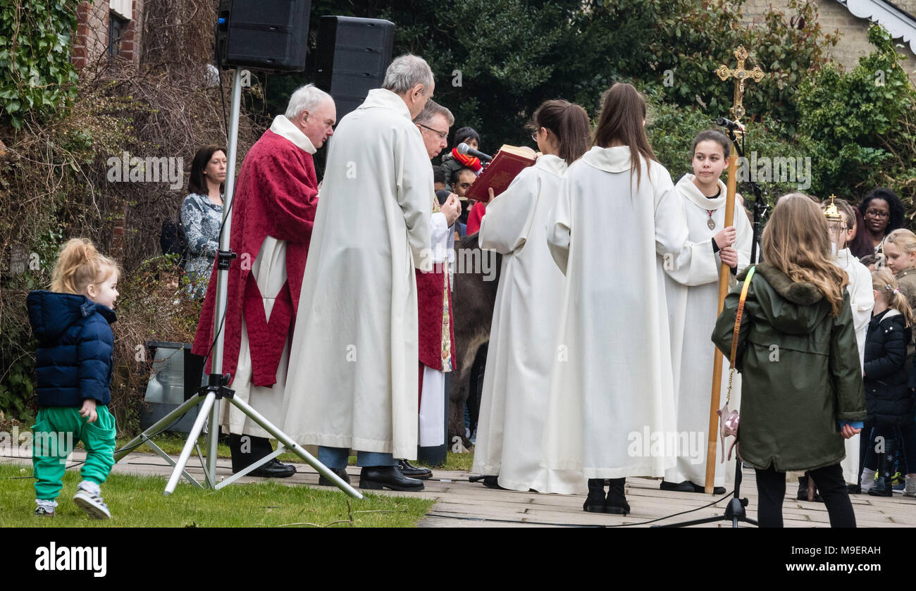 Catholic religious congregation hi-res stock photography and images - Alamy