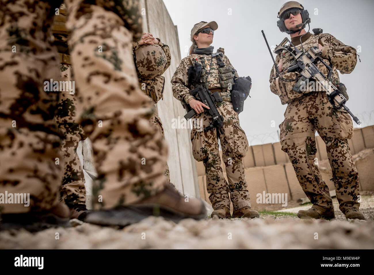 25 March 2018, Afghanistan, Mazar-i-Sharif: Bundeswehr soldiers serve ...