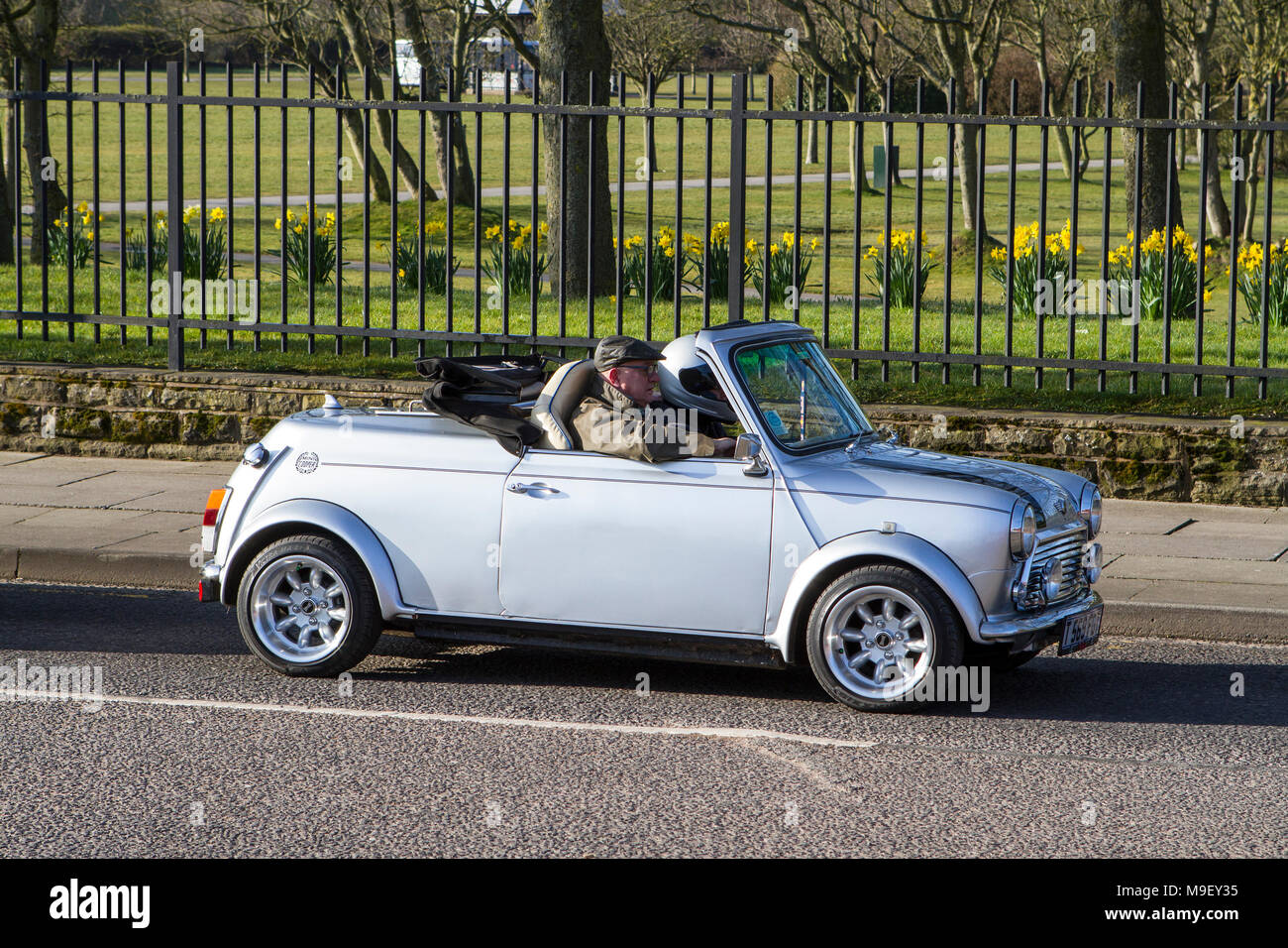 Rover 200 convertible hi-res stock photography and images - Alamy