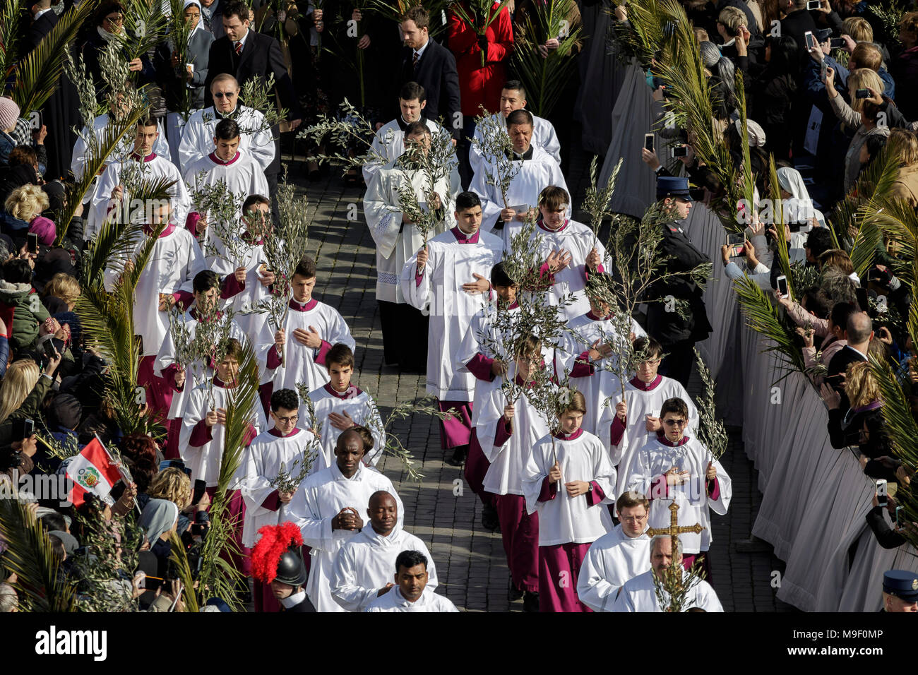 Vatican City, Vatican. 25th March, 2018. Pope Francis leads the Palm ...