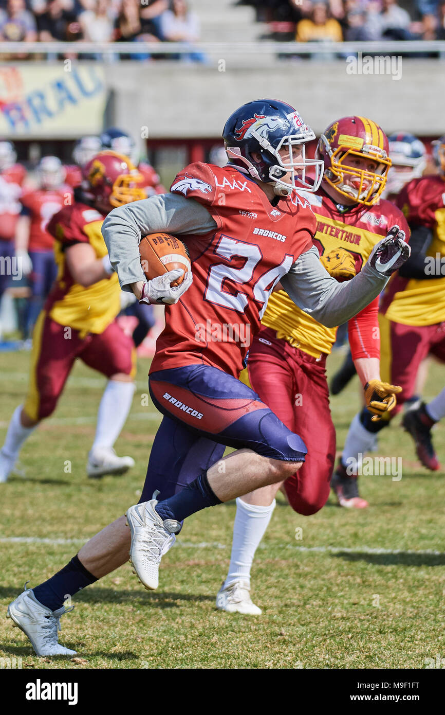 Warriors run hi-res stock photography and images - Alamy