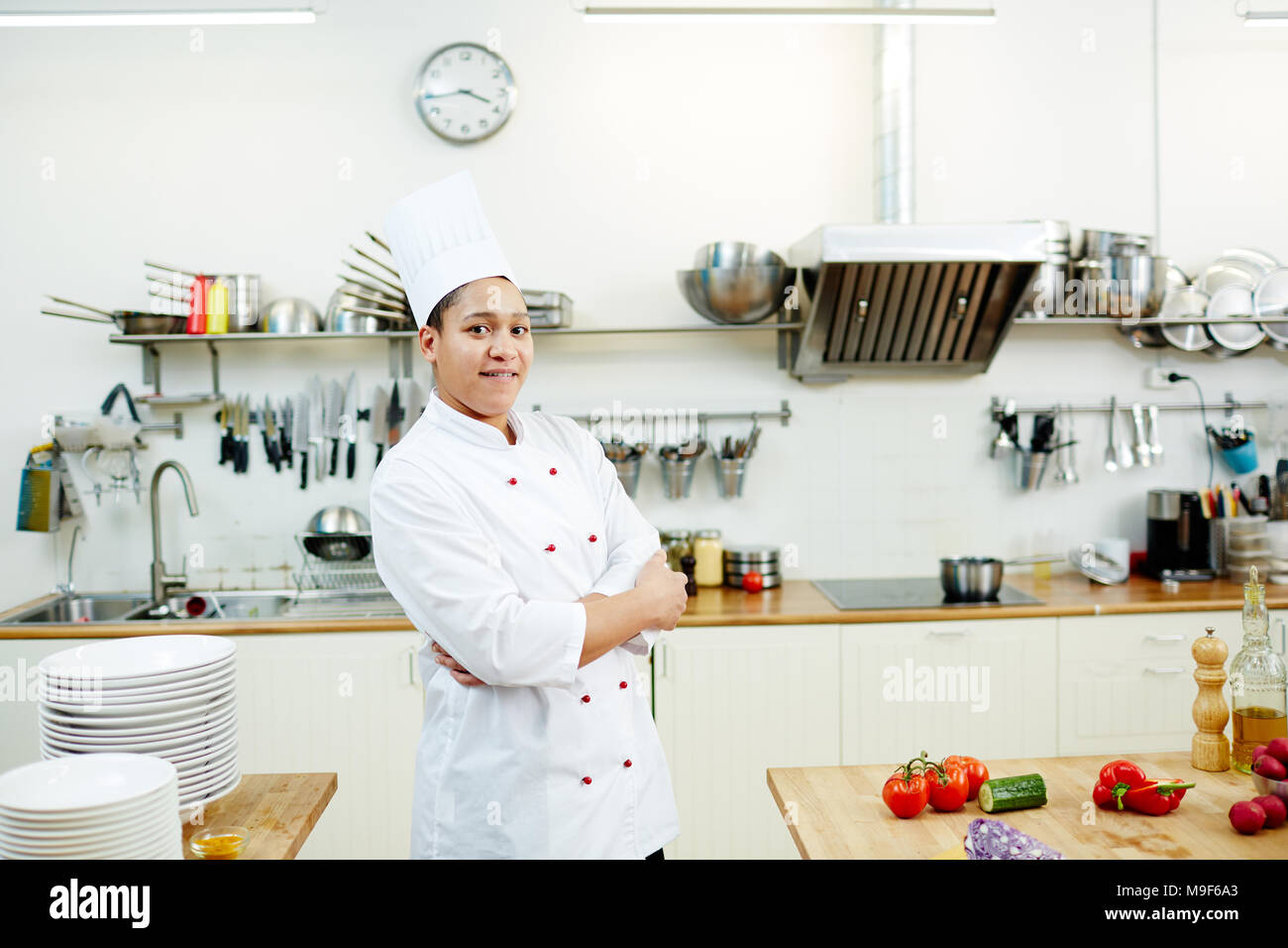 Professional chef hi-res stock photography and images - Alamy