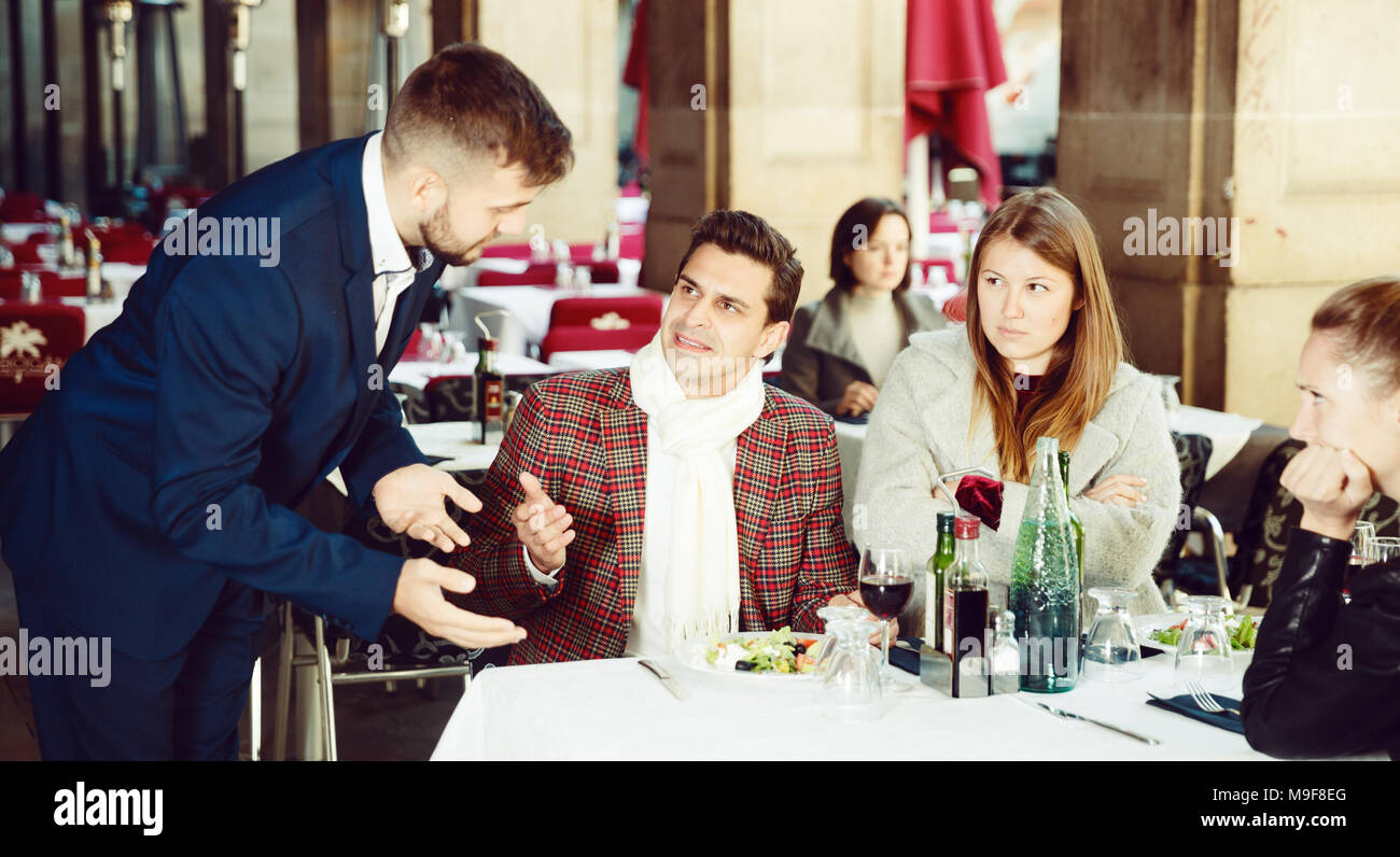 Angry customers hi-res stock photography and images - Alamy