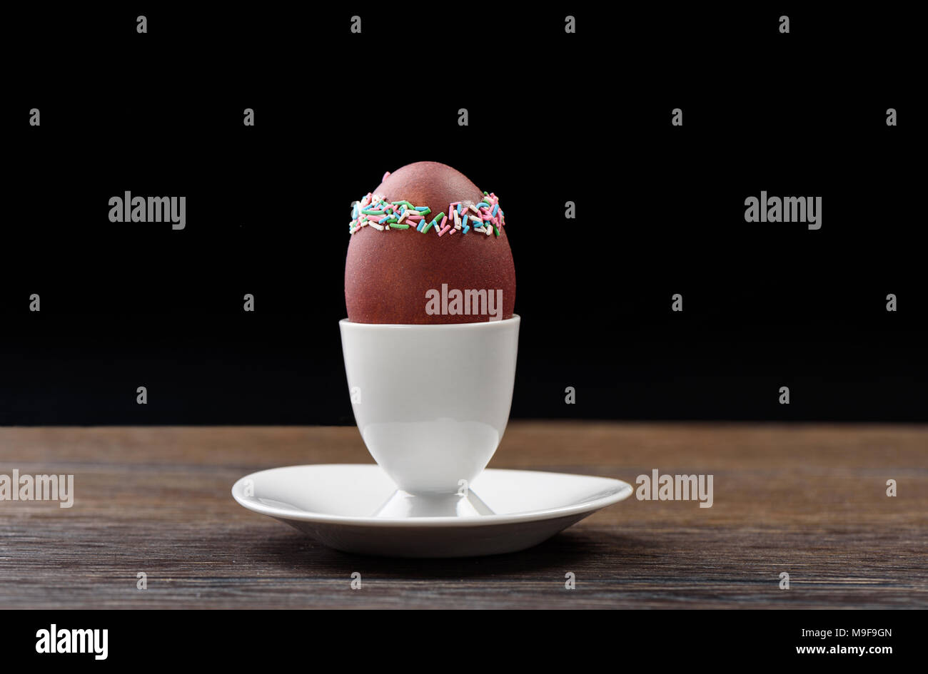 Easter egg with decoration Stock Photo - Alamy