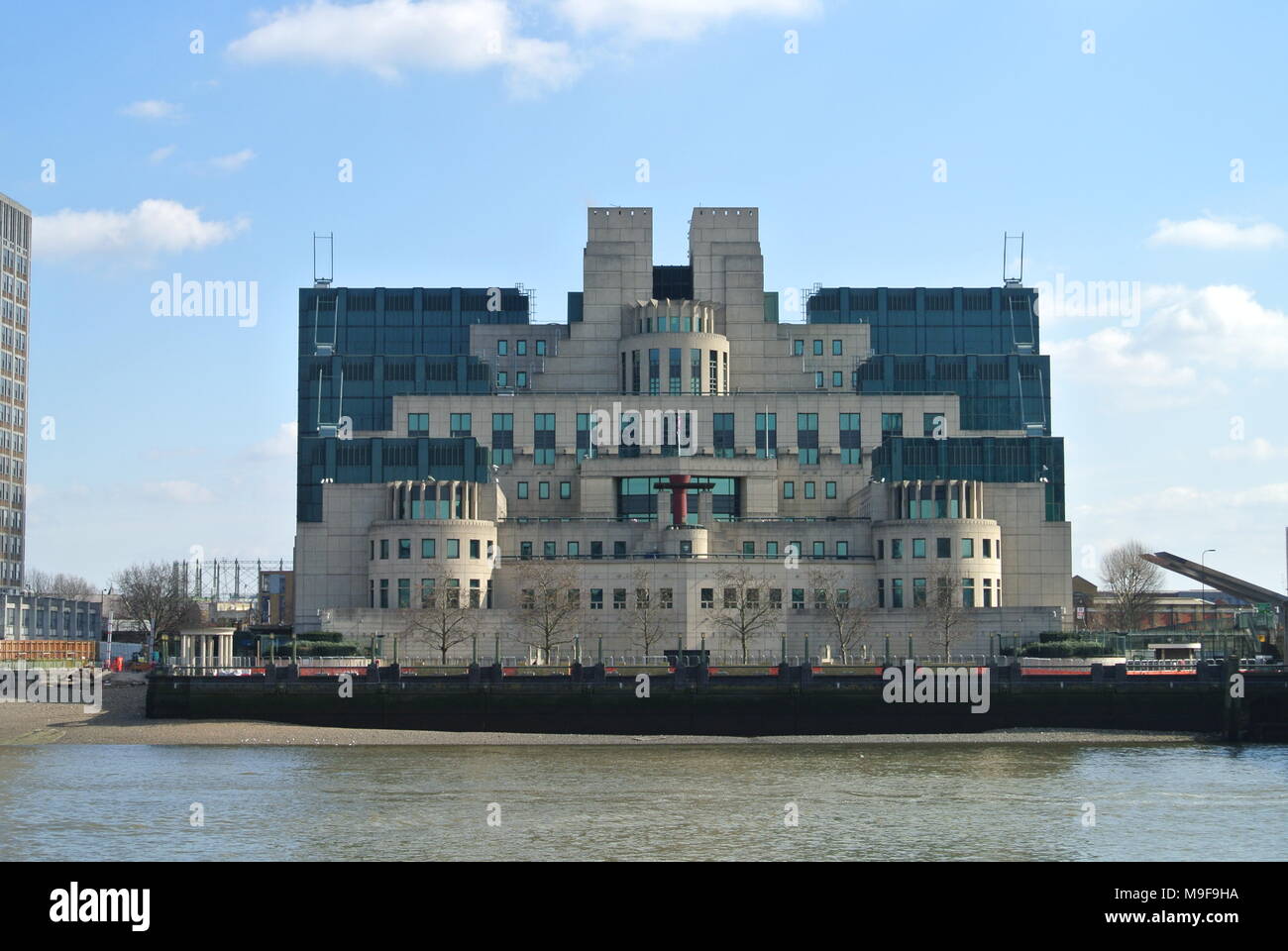 MI6 building, London, England, UK Stock Photo - Alamy