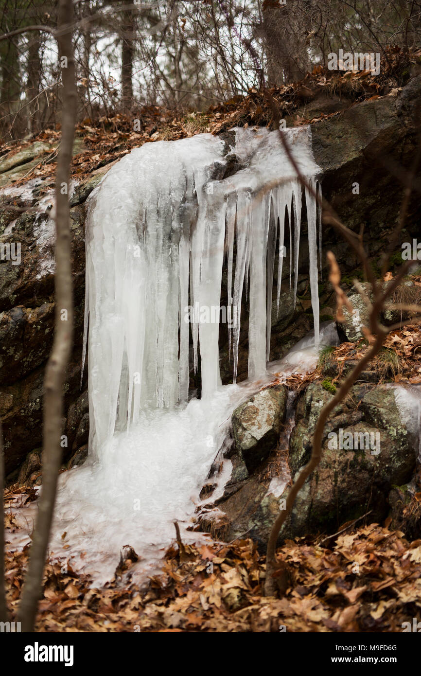 Waterfall over rocky wall hi-res stock photography and images - Alamy