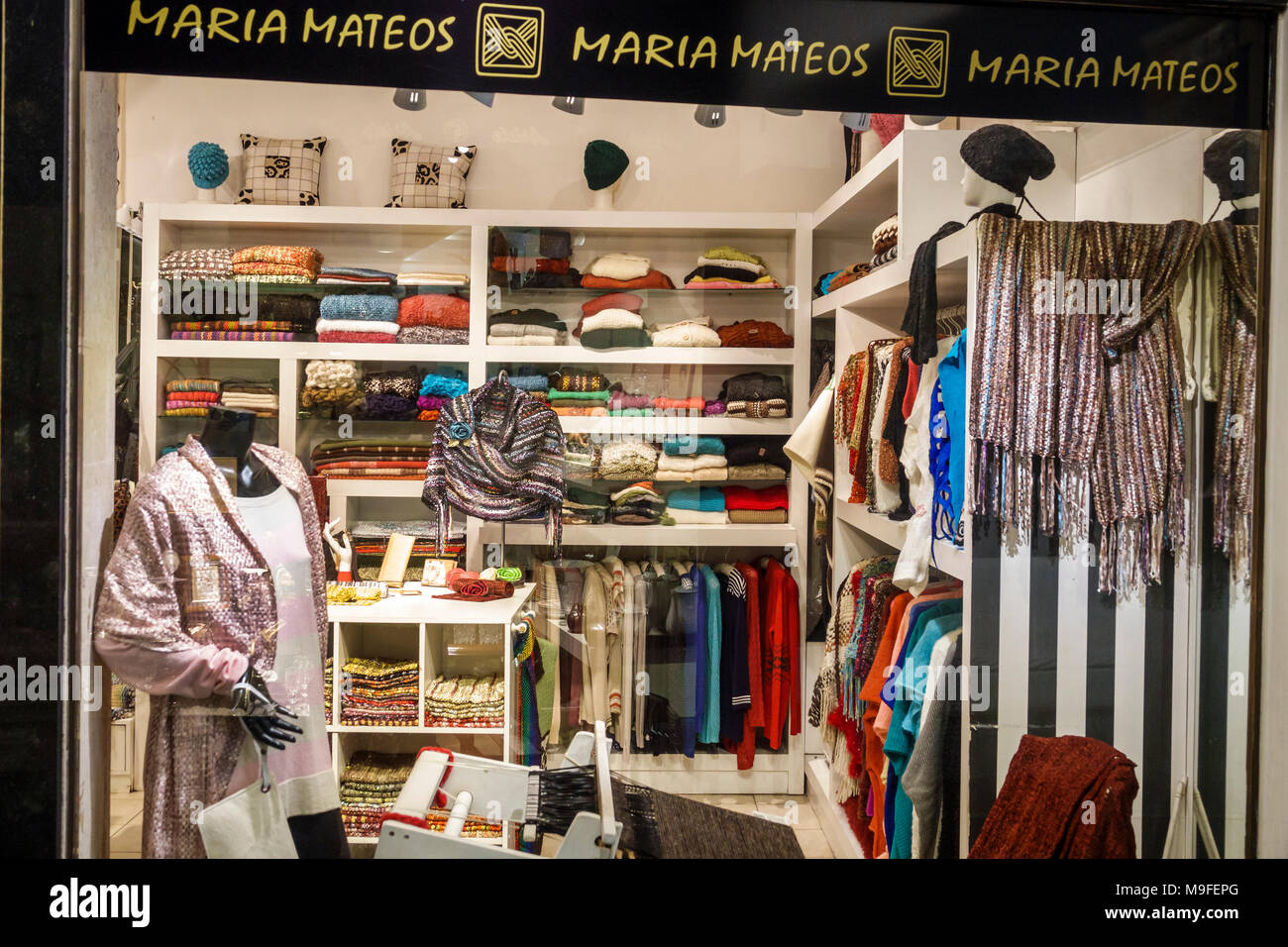 Avenida alvear buenos aires hi-res stock photography and images - Alamy
