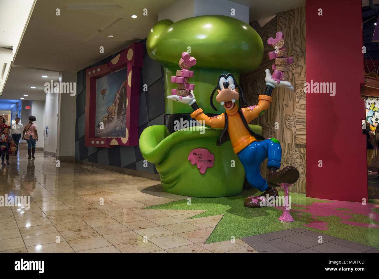 Goofy Statue located inside the Orlando Florida International Airport ...