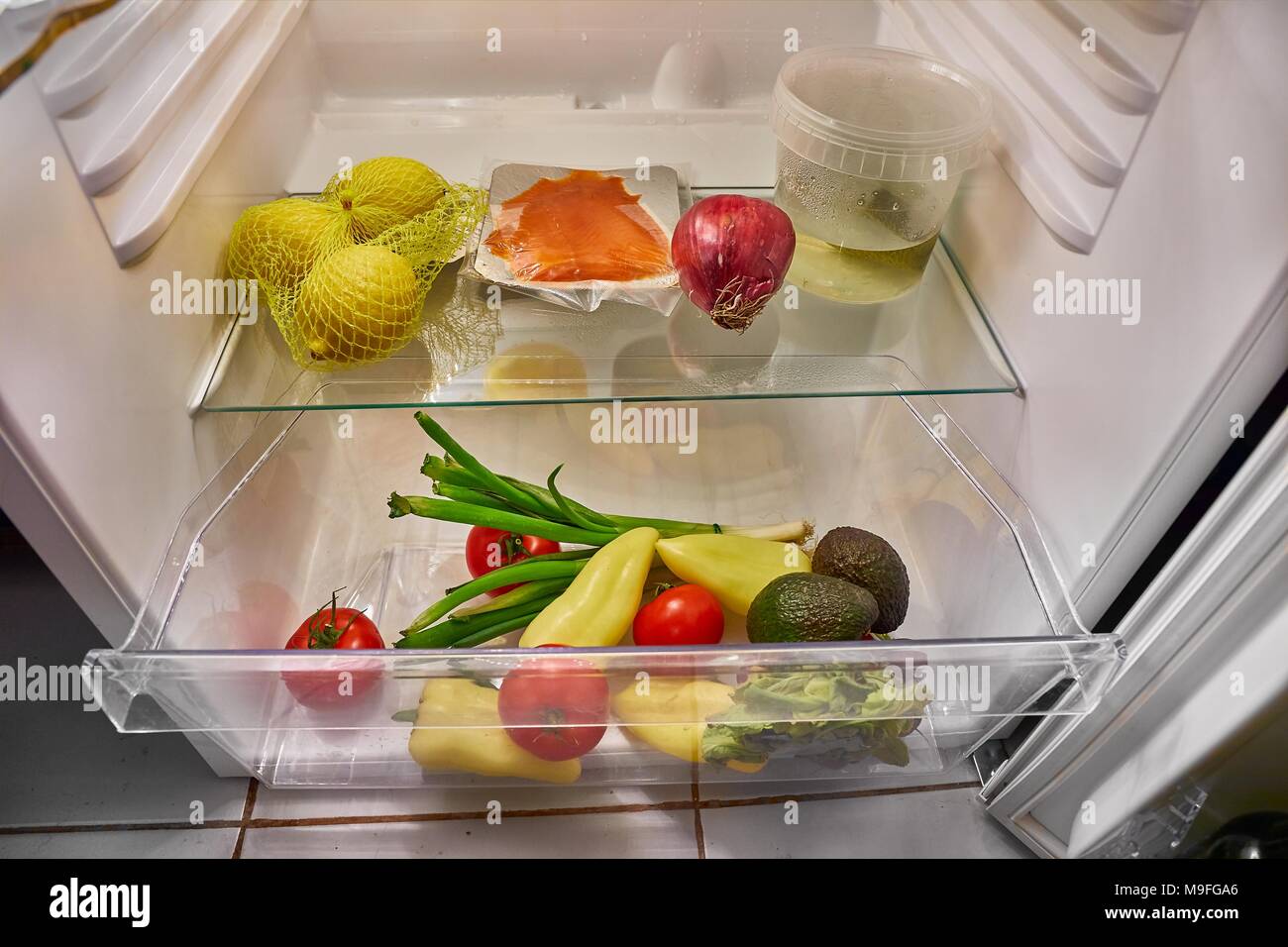 Refrigerator door open Stock Photo - Alamy