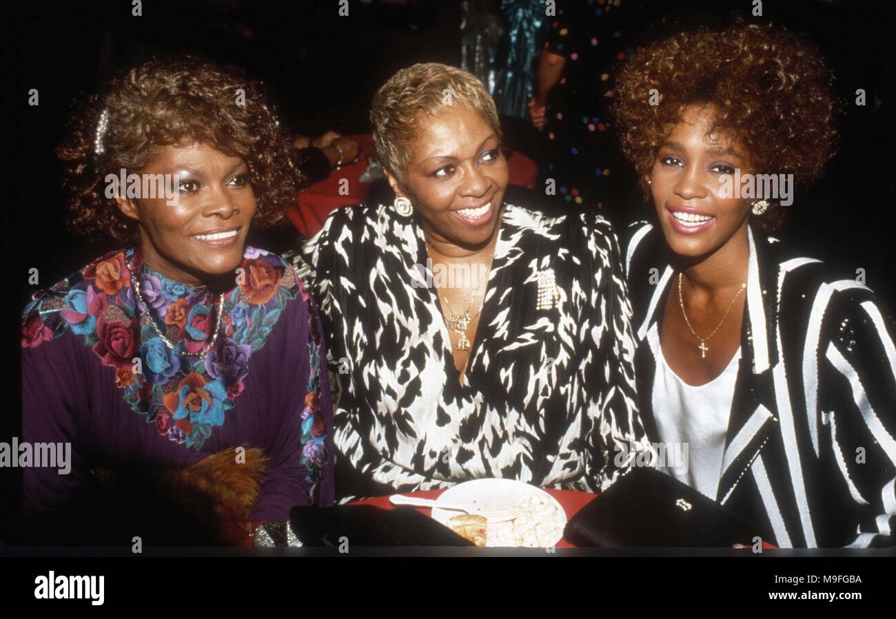 Dionne Warwick Cissy Houston Whitney Houston 1989 Photo By John Barrett/PHOTOlink Stock Photo ...